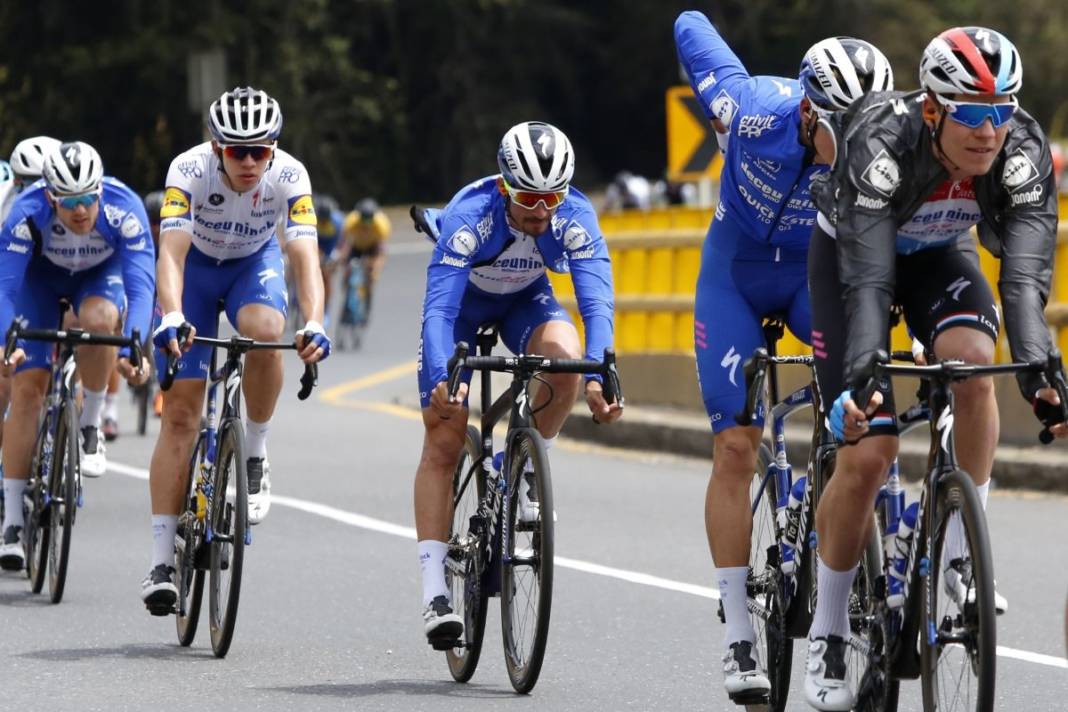 En juillet, l'équipe Deceuninck - Quick Step prévoit un stage en Italie