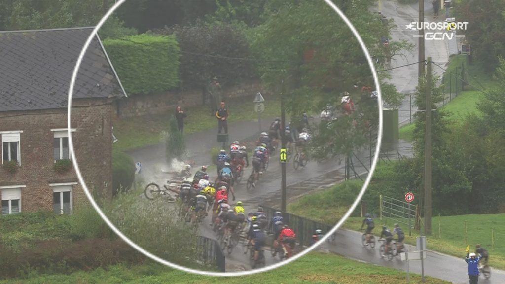 DIRECT LIVE Paris-Roubaix 2021 : Chute de Peter Sagan