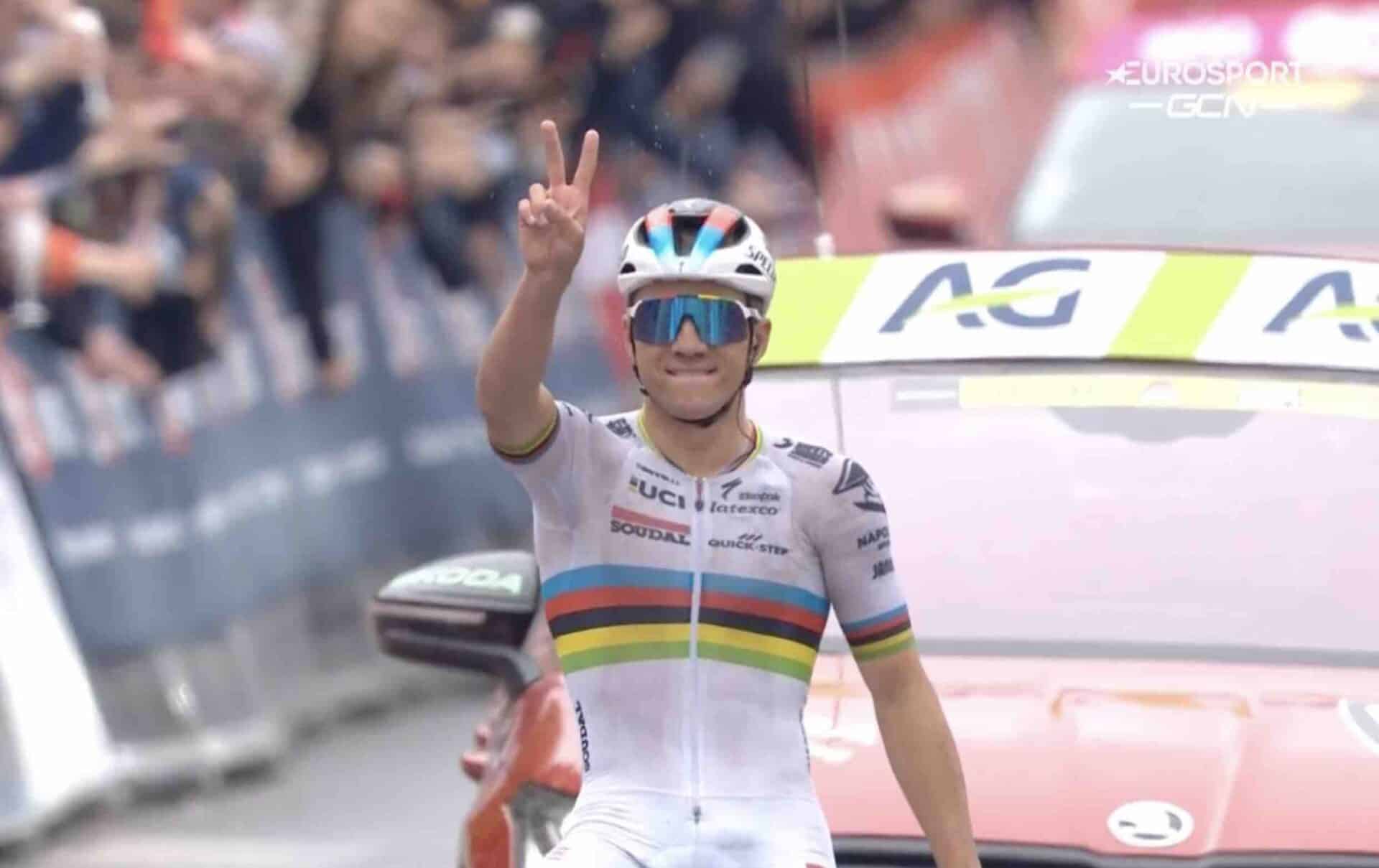 Remco Evenepoel intouchable sur Liège-Bastogne-Liège 2023