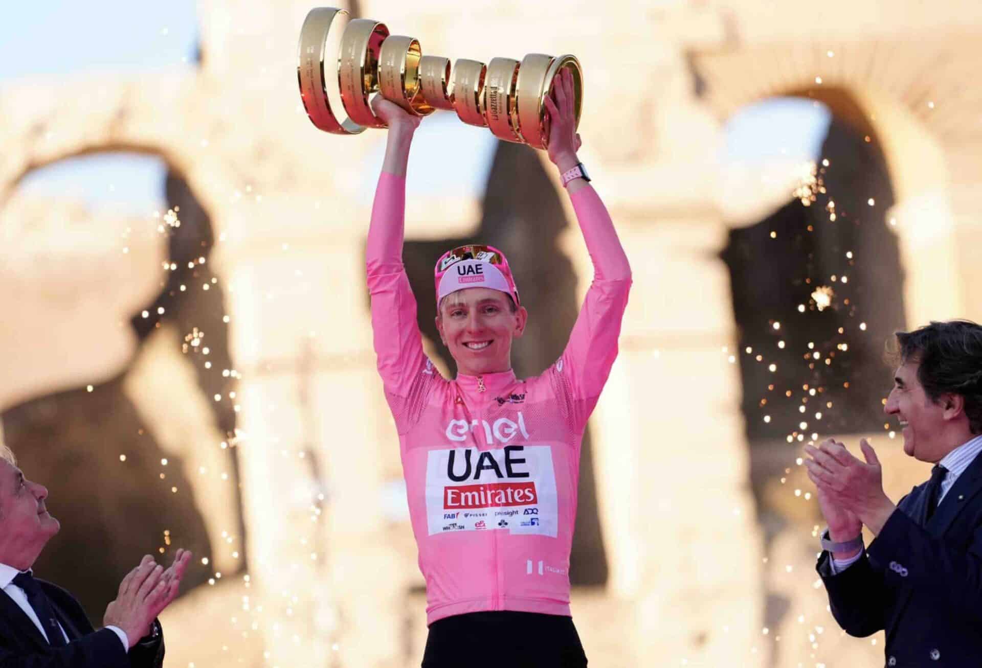 Tadej Pogacar remporte son premier Tour d'Italie