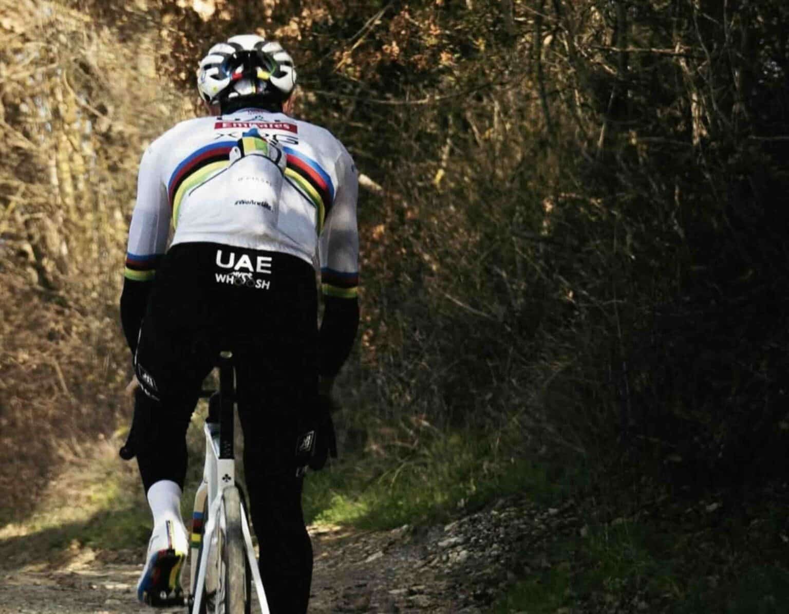 Tadej Pogacar Paris-Roubaix : Première participation, exploit possible ? Analyse
