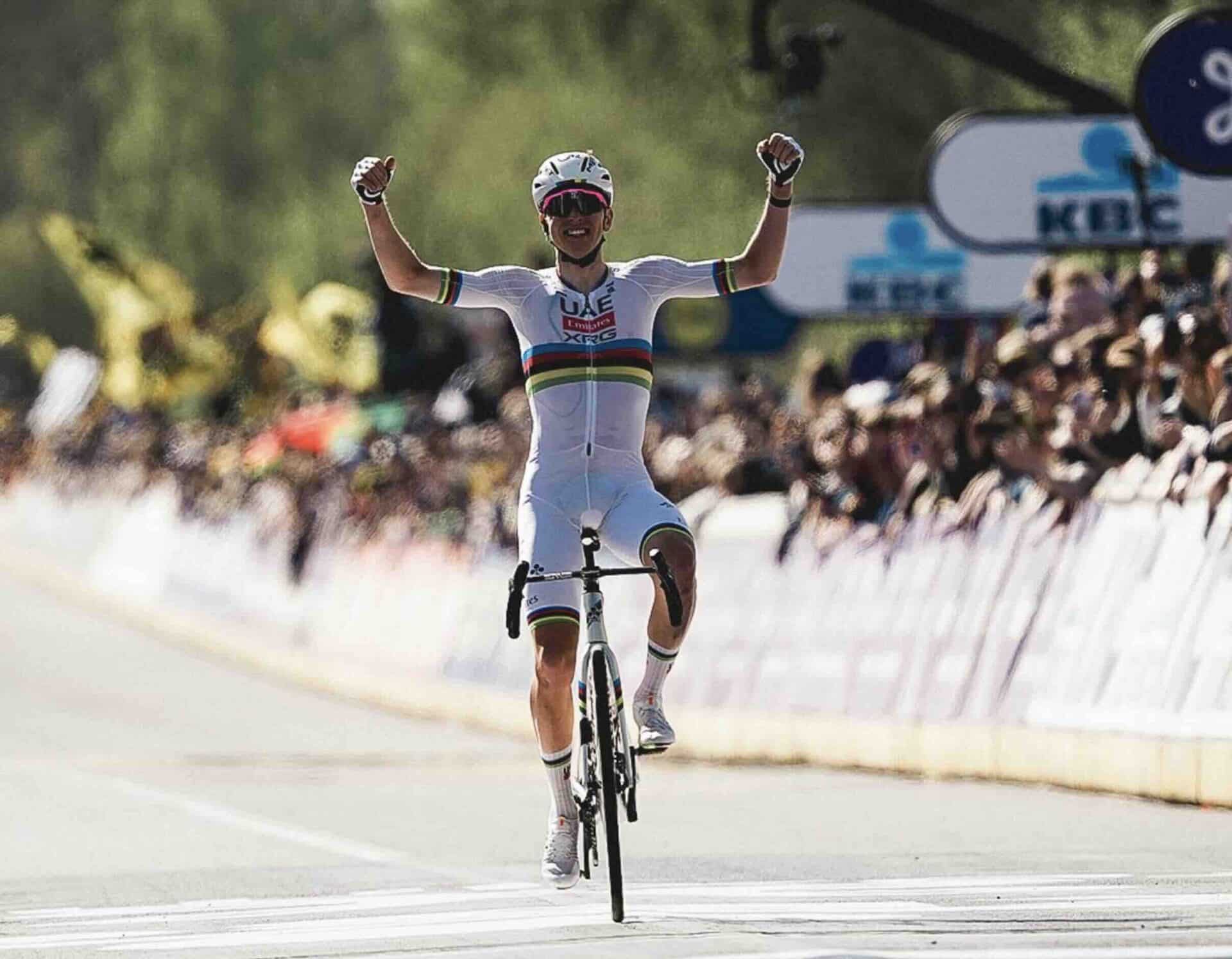 Tour des Flandres 2025 : Pogacar triomphe face à Van der Poel pour sa 2e victoire