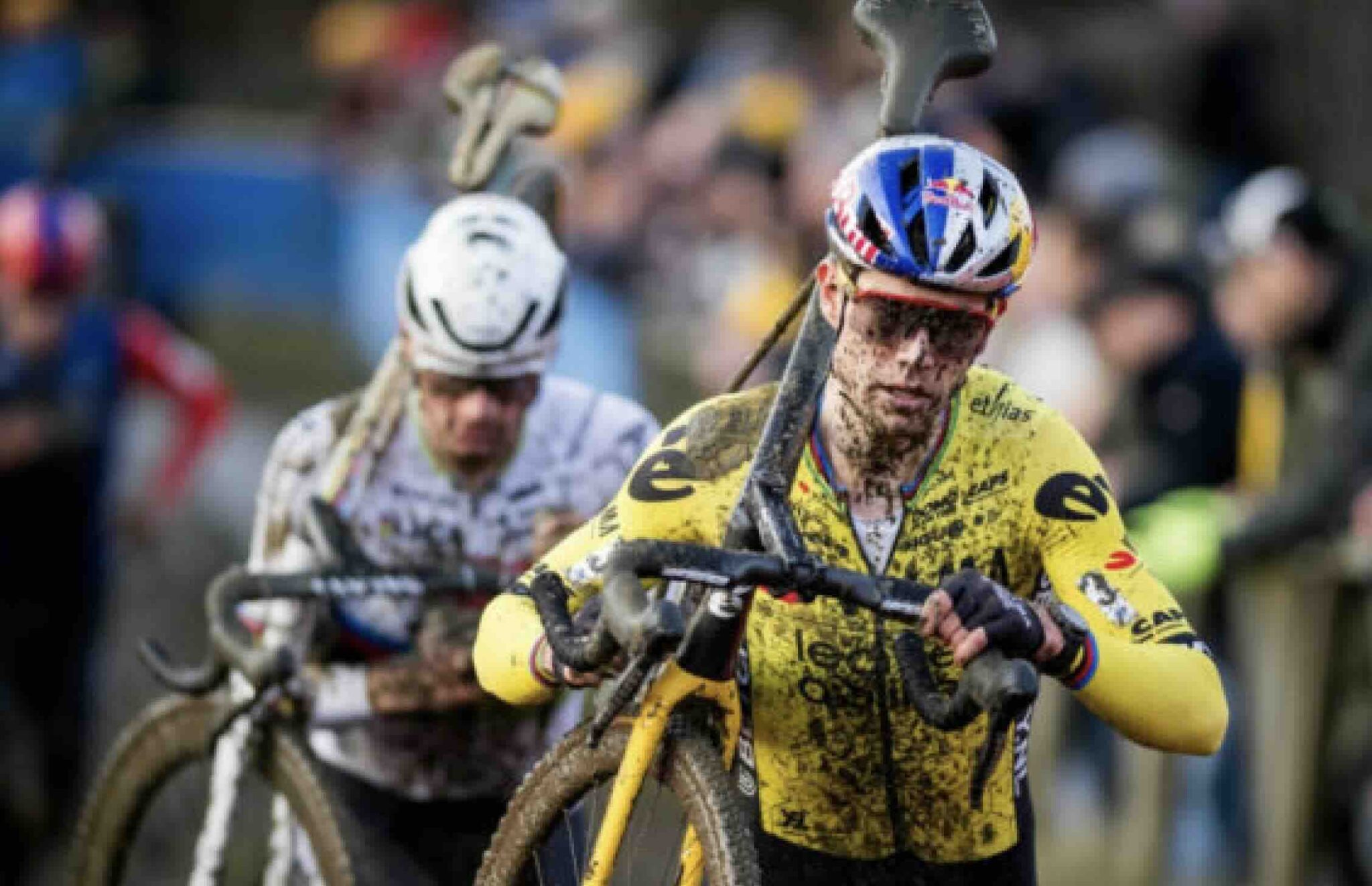 Cyclo-cross Anvers : Van der Poel vs Van Aert, 200e duel - Statistiques ...