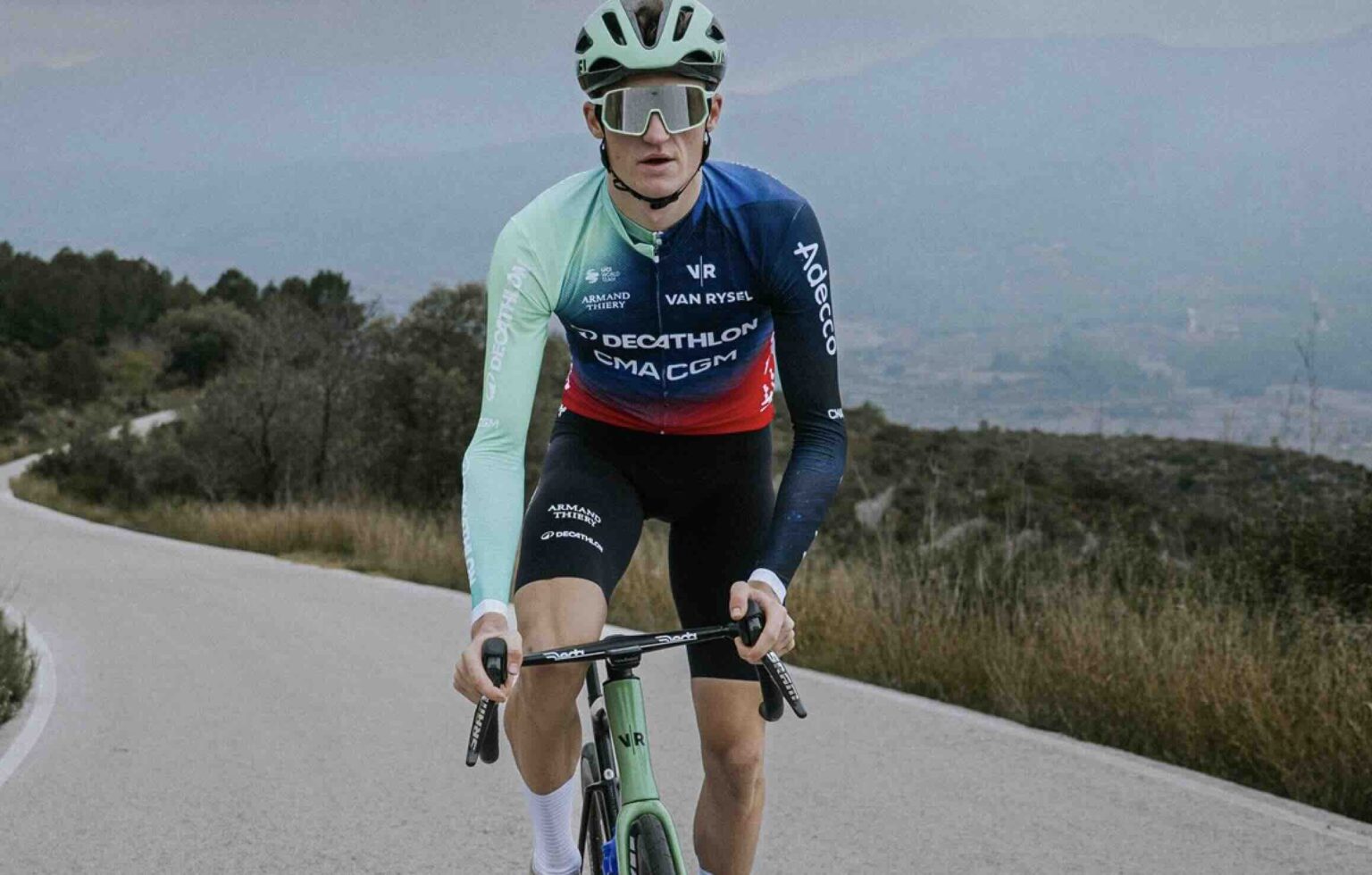Felix Gall 2026 : Calendrier, objectifs Giro et Vuelta avec Decathlon ...