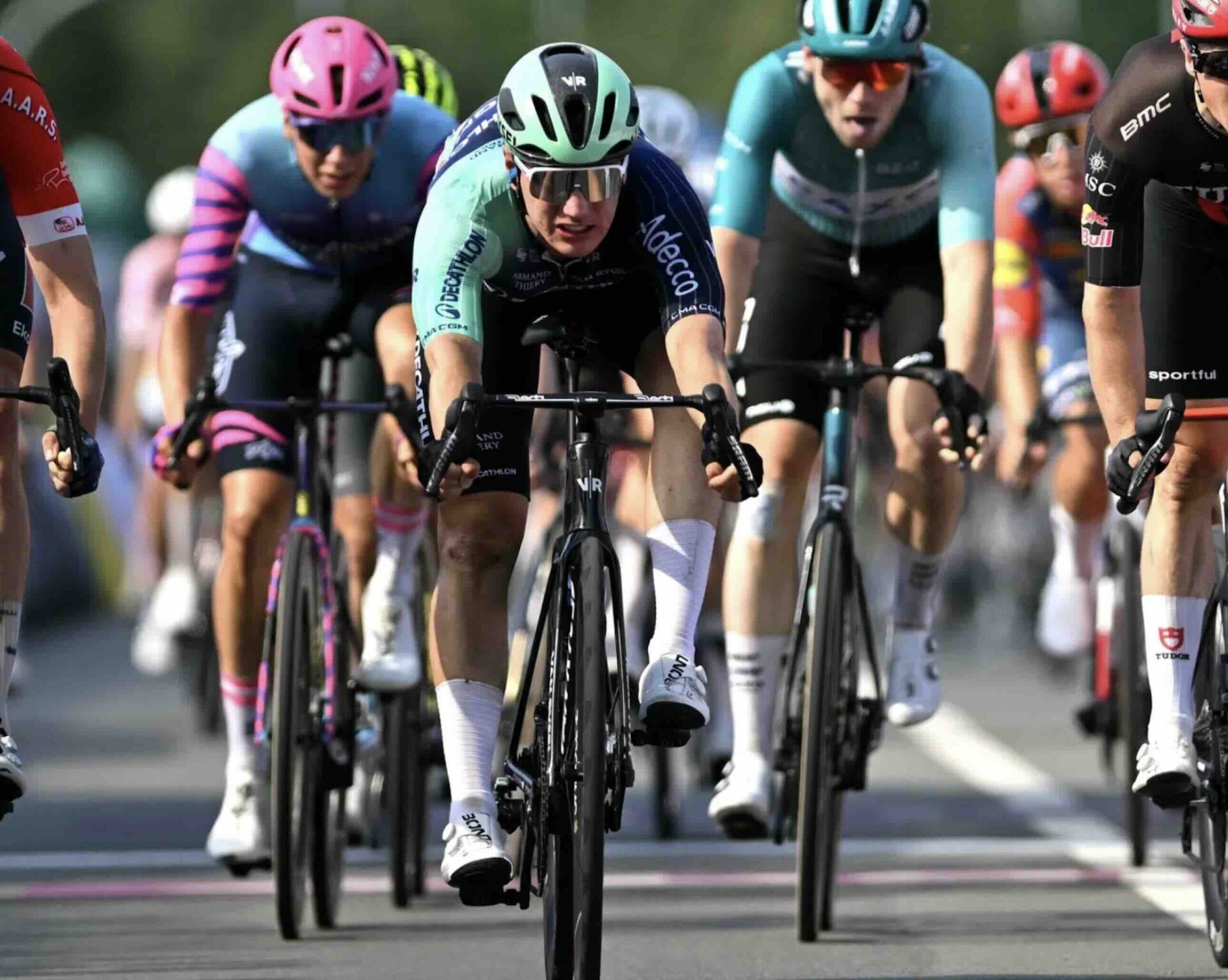 Tour de Belgique 2026, étape 4 – Olav Kooij s'impose à la photo-finish